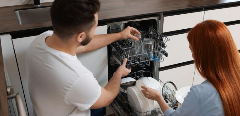 Remplir le lave-vaisselle : voici les 6 règles qui mettront fin une ...