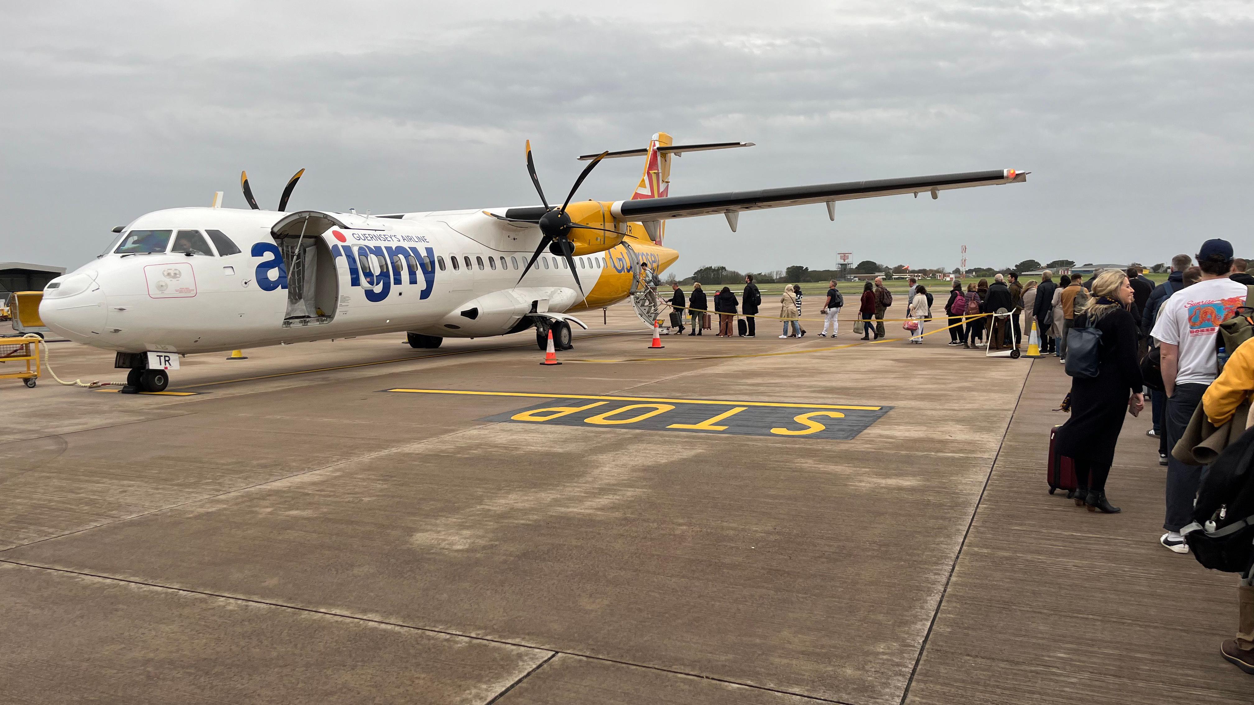 Aurigny confirms schedule after airline collapse