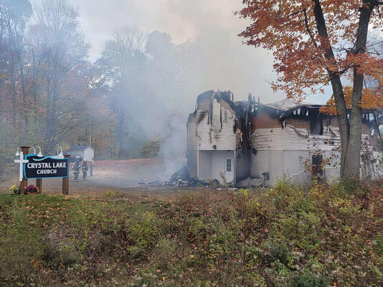 Multiple fire departments respond to Frankfort Church fire