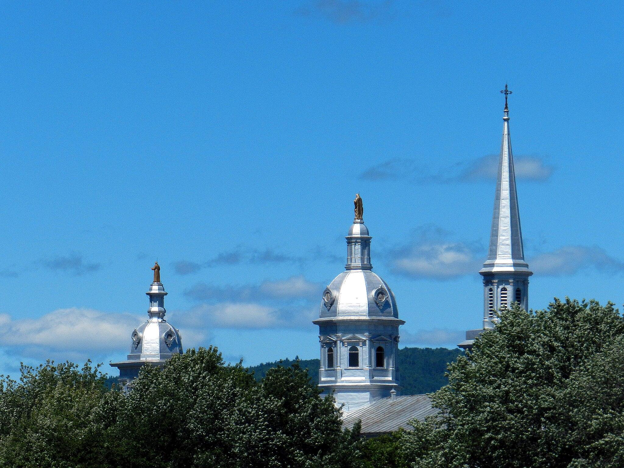 12 small towns in Canada that feel like you’ve stepped into Europe
