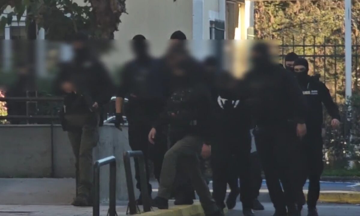 Γιάννης Λάλας: Το «χρυσό» συμβόλαιο θανάτου των 200.000 και οι ...