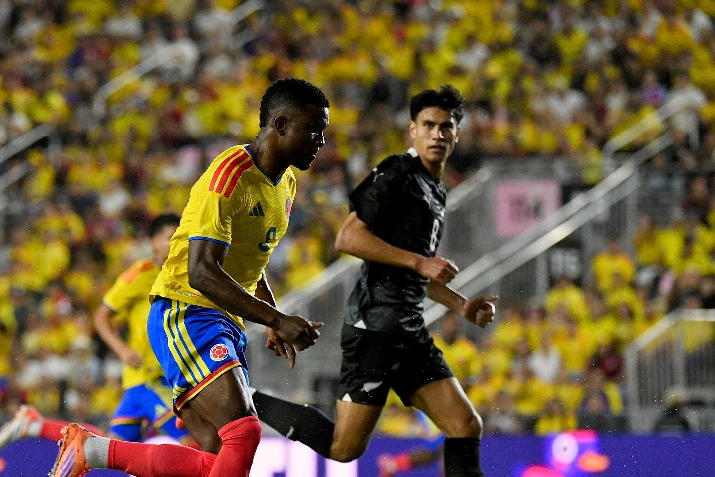 Néstor Lorenzo, autocrítico, admite dificultades tras triunfo ante ...