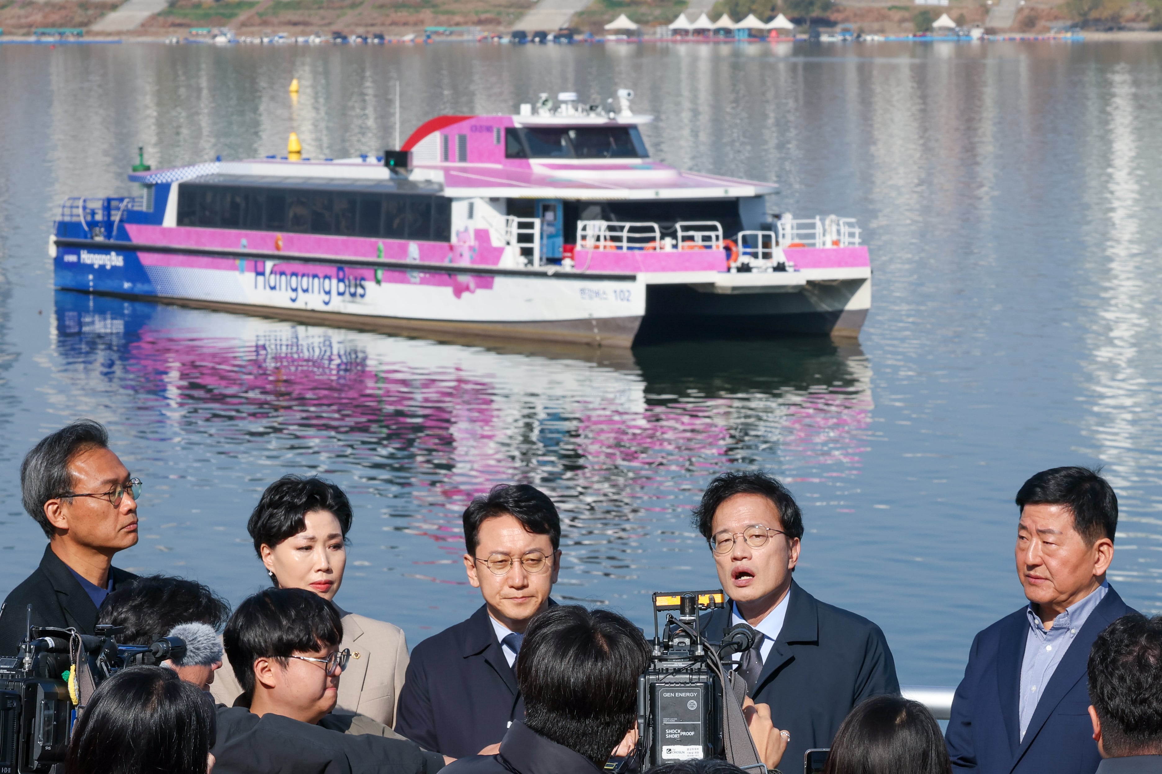 Prime Minister Kim Criticizes Mayor Oh's Safety, Development Projects