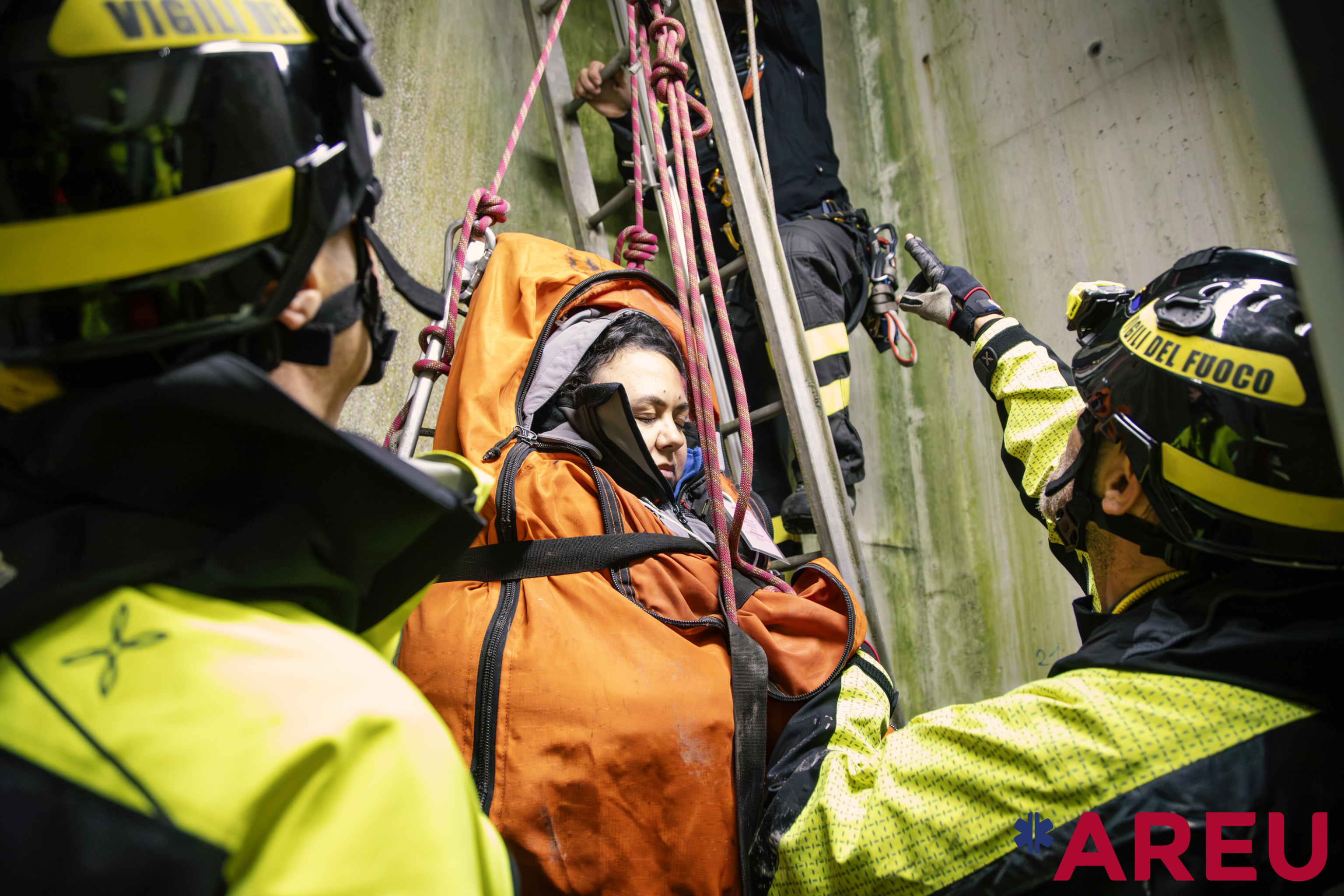 Treno a fuoco in galleria a Milano, ma è una esercitazione