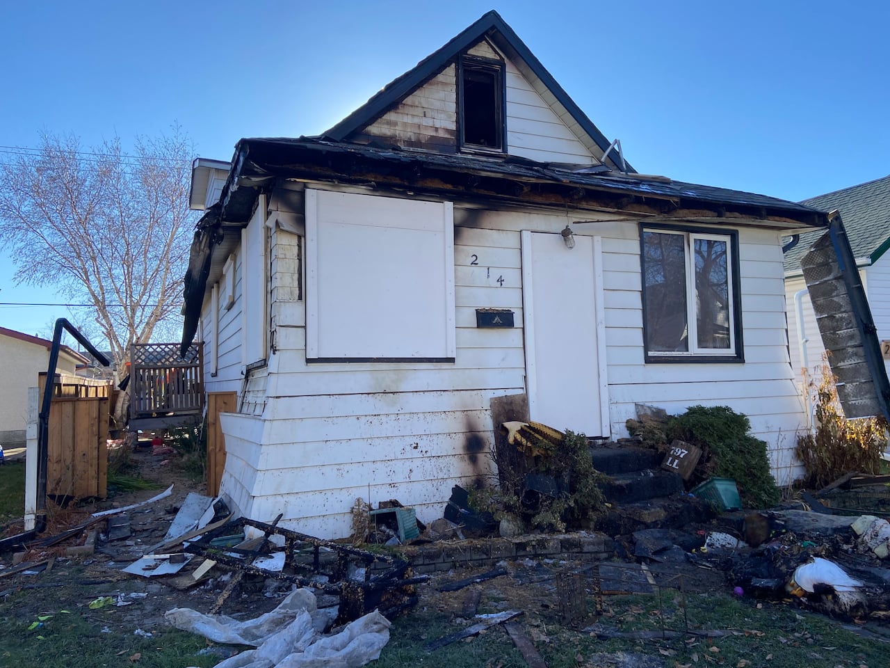 Man, 18, dies from injuries sustained in weekend house fire in Transcona