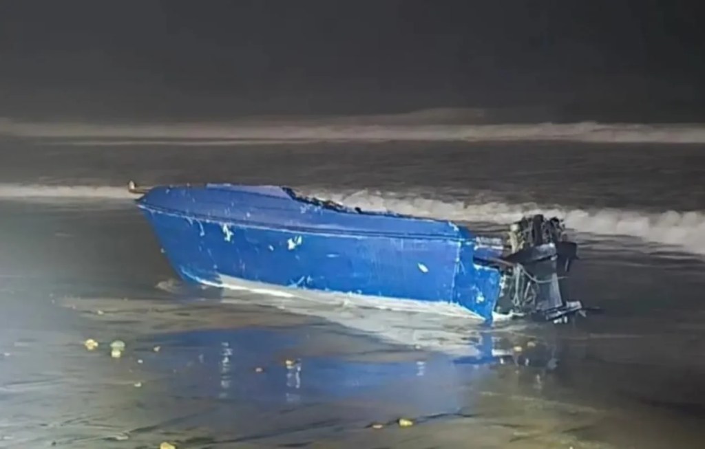 Volcadura de bote en EEUU deja 4 migrantes muertos, 4 heridos; había ...