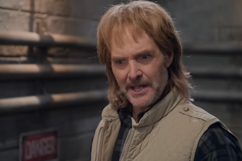 Iconic SNL character returns for tongue-in-cheek sketch about the ...