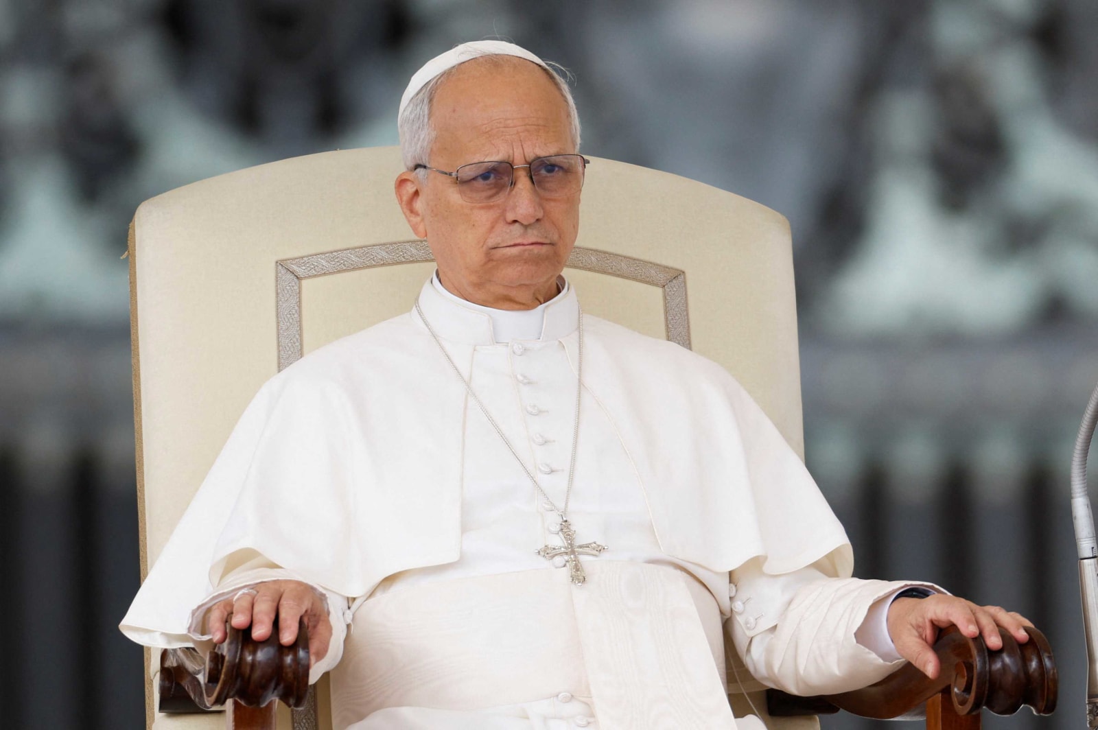 Ex-Republican highlights pope's reluctant stand against Trump