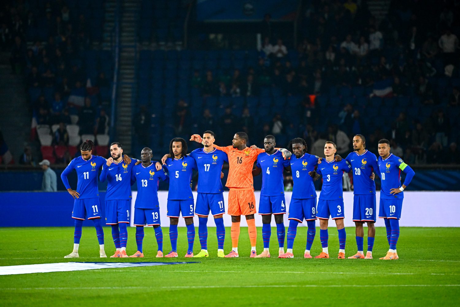 Azerbaijan vs France – Official lineups: Zaïre-Emery and Chevalier in ...
