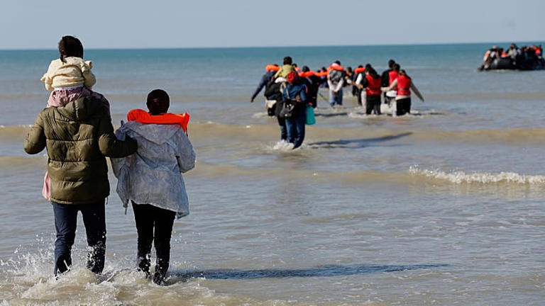 UK to limit financial aid for employable asylum seekers under latest ...