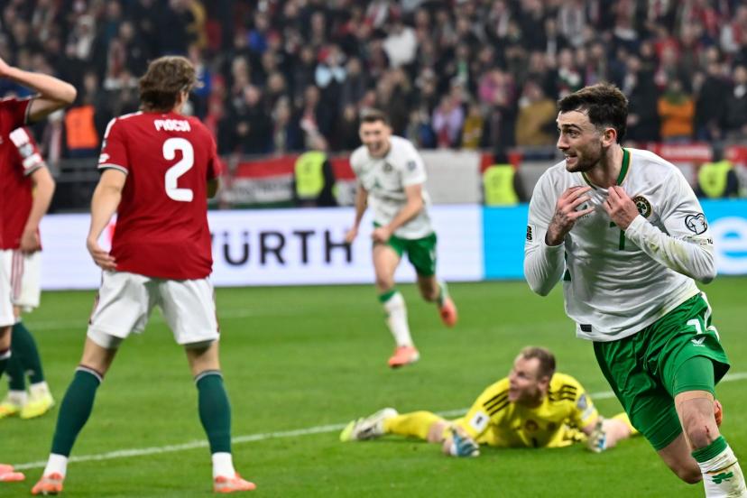 Auteur d'un triplé contre la Hongrie, Troy Parrott s'est mué en héros ...