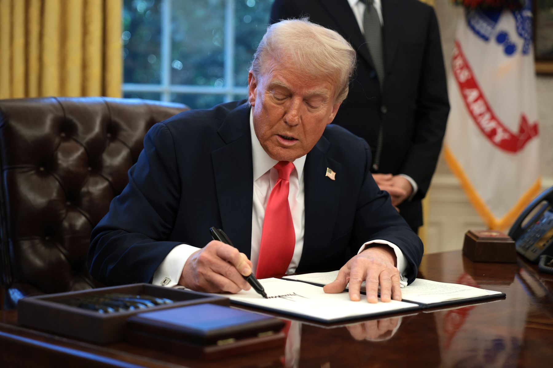 Trump plans to roll back tariffs on steel and aluminum