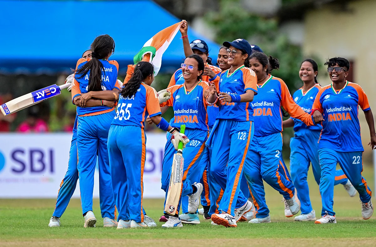 Look: India and Pakistan blind cricket female players shake hands ...