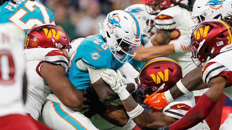 Mike McDaniel's late-game choice sent a troubling message to Dolphins ...