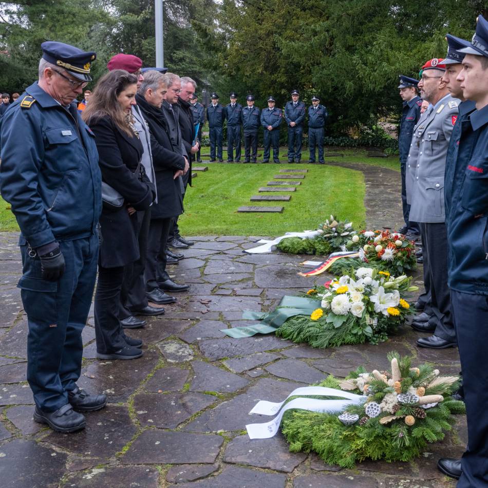 Ehrerbietung für die Opfer des Krieges
