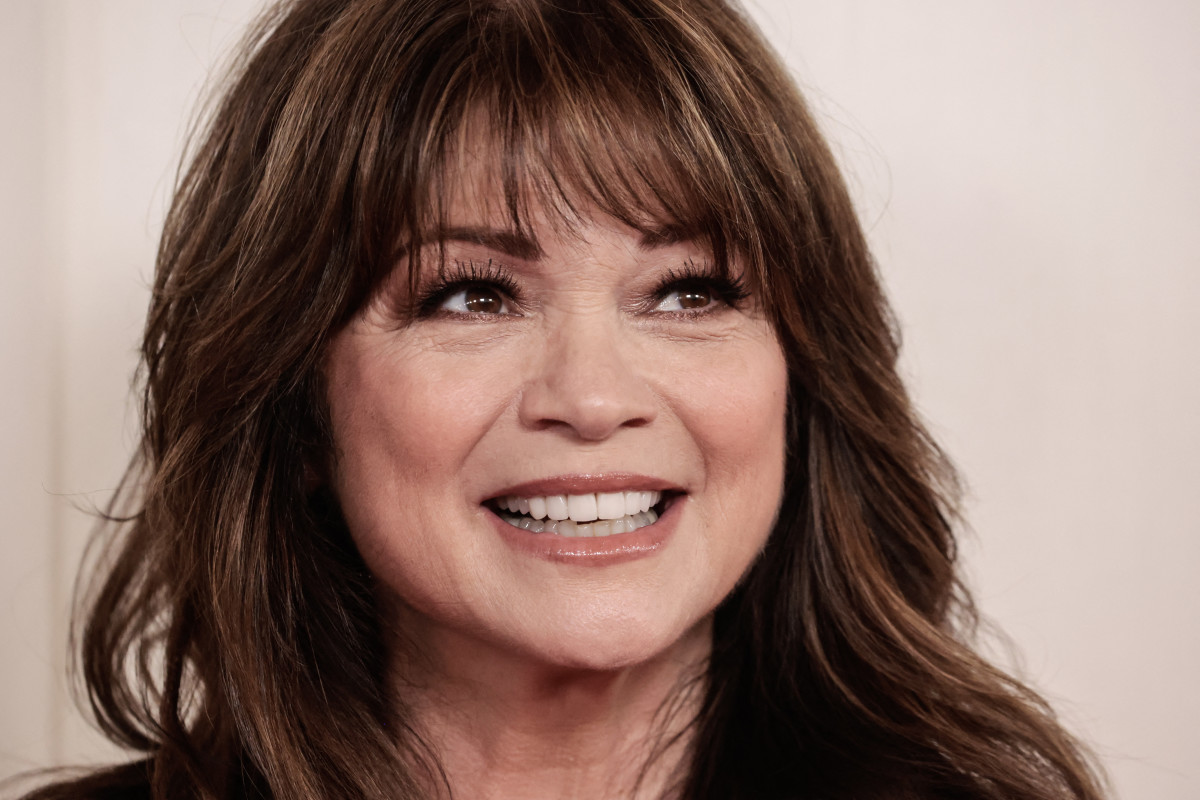 Valerie Bertinelli Calls Out Megyn Kelly Over Her Epstein Remarks ...