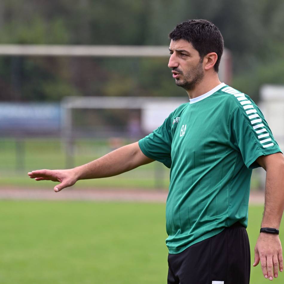 SGE Bedburg-Hau verzweifelt am Torwart der Sportfreunde Lowick