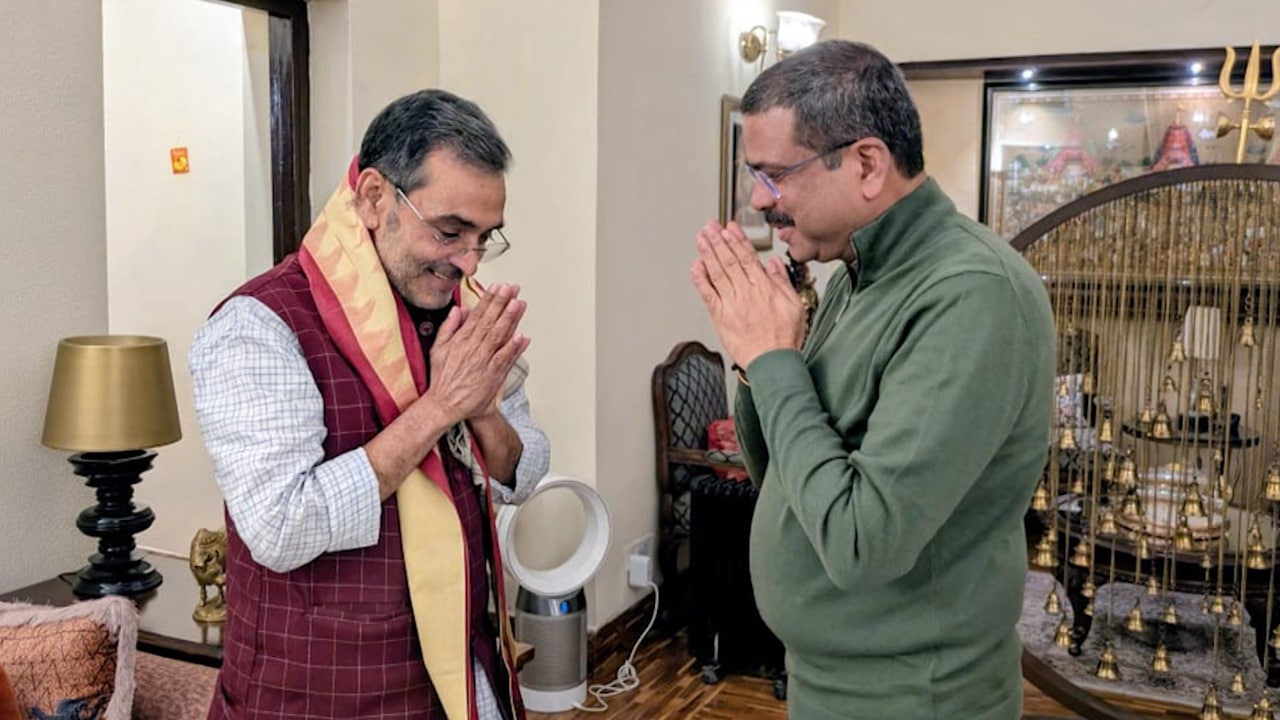 Bihar Government Formation Talks Begin, Upendra Kushwaha Meets ...