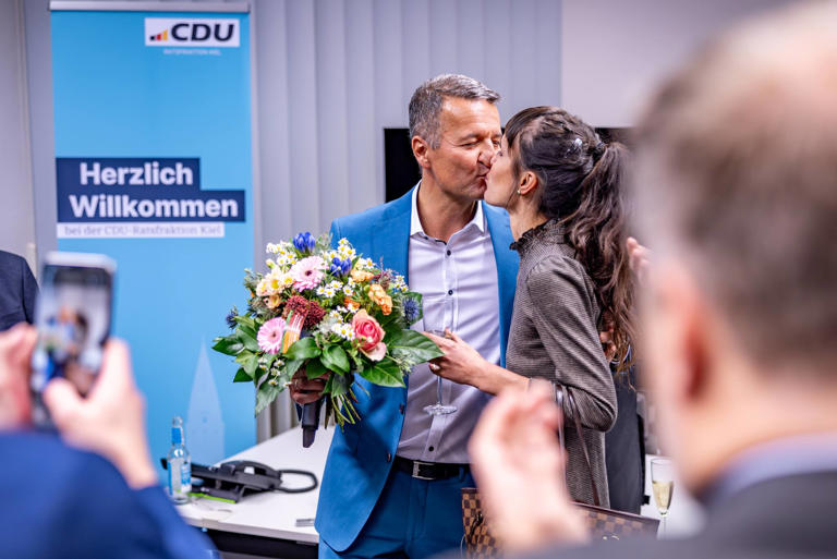 Die OB-Wahl in Kiel in Bildern: Eindrücke vom Wahlabend