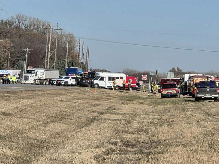 Multiple injuries reported after crash on Highway 75 involving Remsen ...