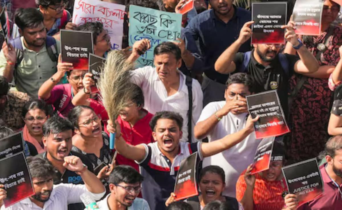 RG Kar Victim's Father Alleges CBI Chargesheet Delay, Administrative Lapses