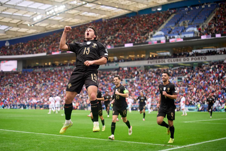 Sem Ronaldo e vestido à Eusébio, Portugal divertiu-se a golear para ...