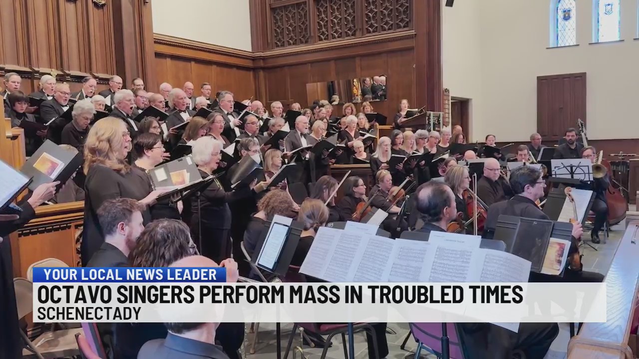 Octavo Singers perform Mass in troubled times