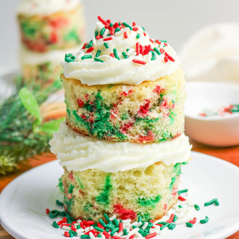Mini Christmas Cakes