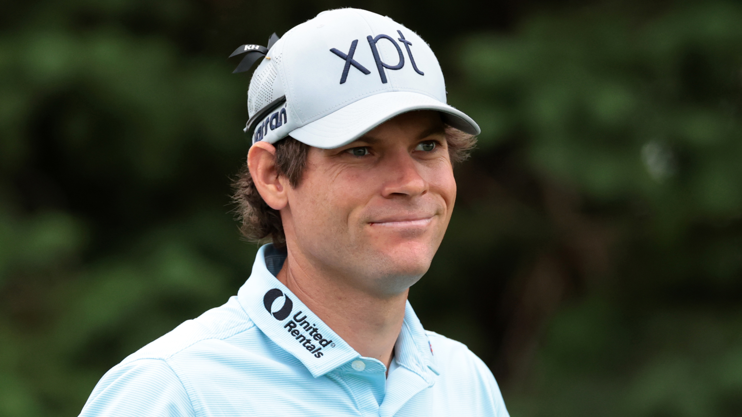 Why Has This PGA Tour Pro Been Putting One-Handed At The Butterfield ...