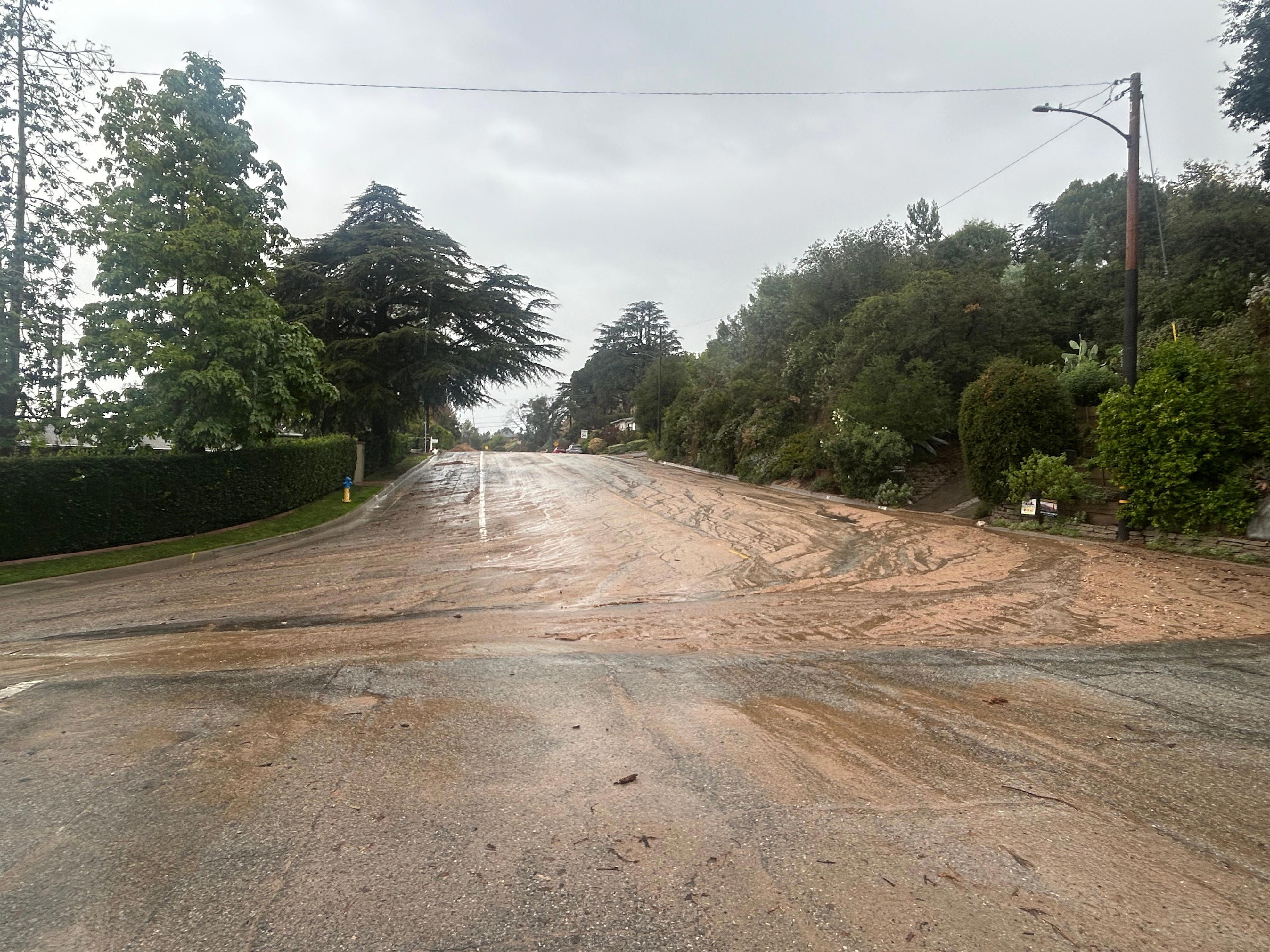 Evacuation orders lifted for SoCal burn areas