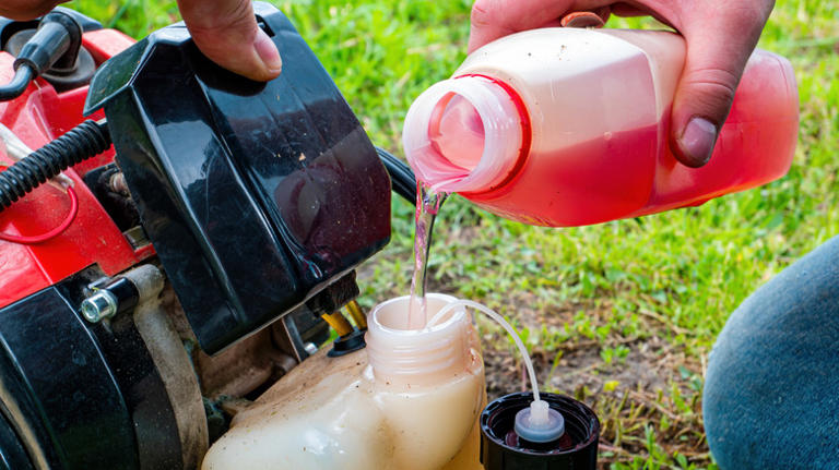 Should You Use Ethanol-Free Fuel In Your Lawn Mower? Here's What You ...