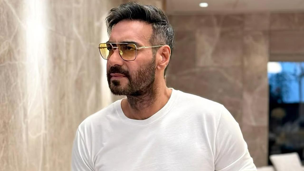Ajay Devgn recalls a daredevil skydiving sequence without prior training