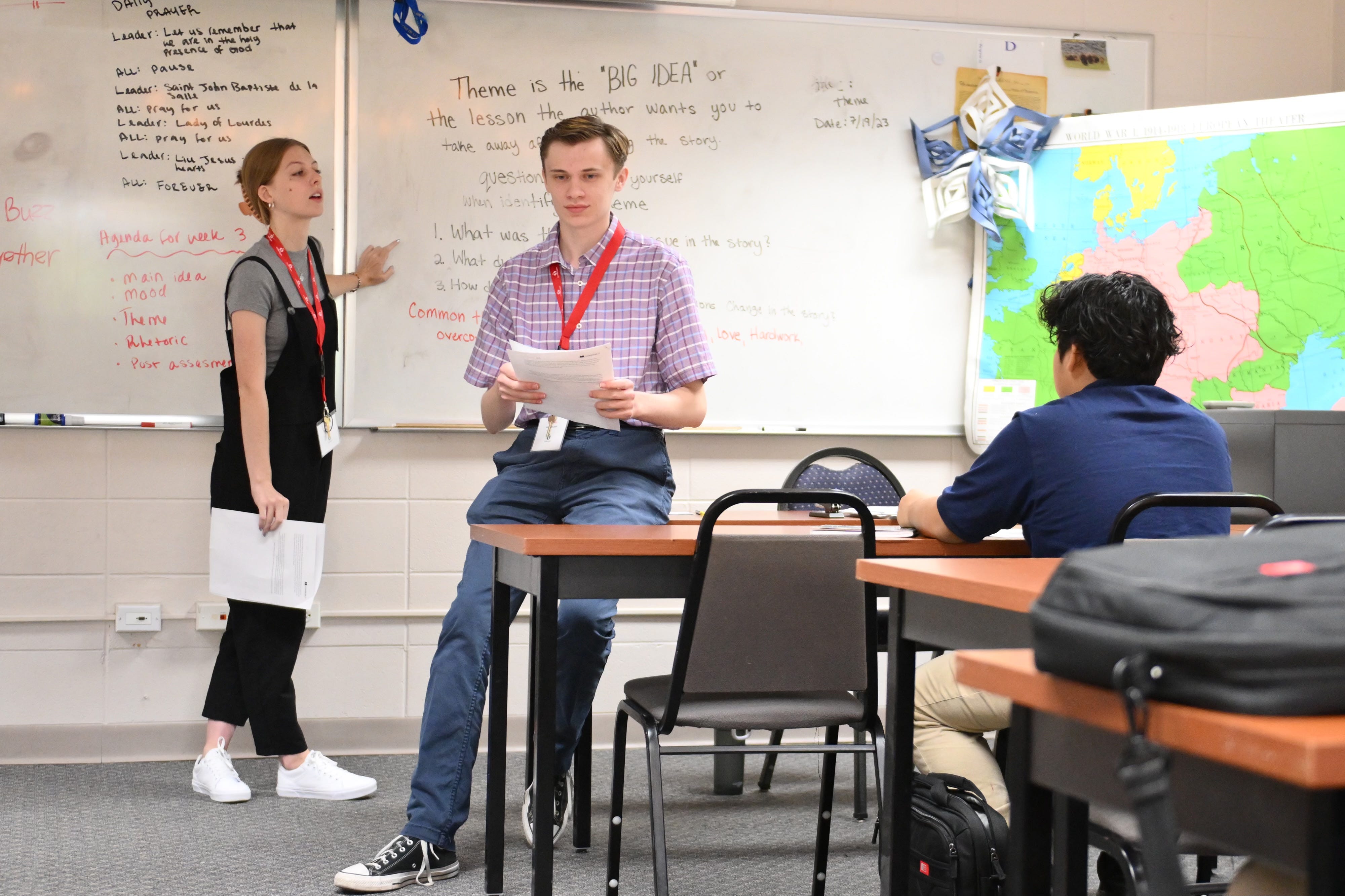 Applications now open for Golden Apple teaching programs aimed at addressing Illinois teacher ...