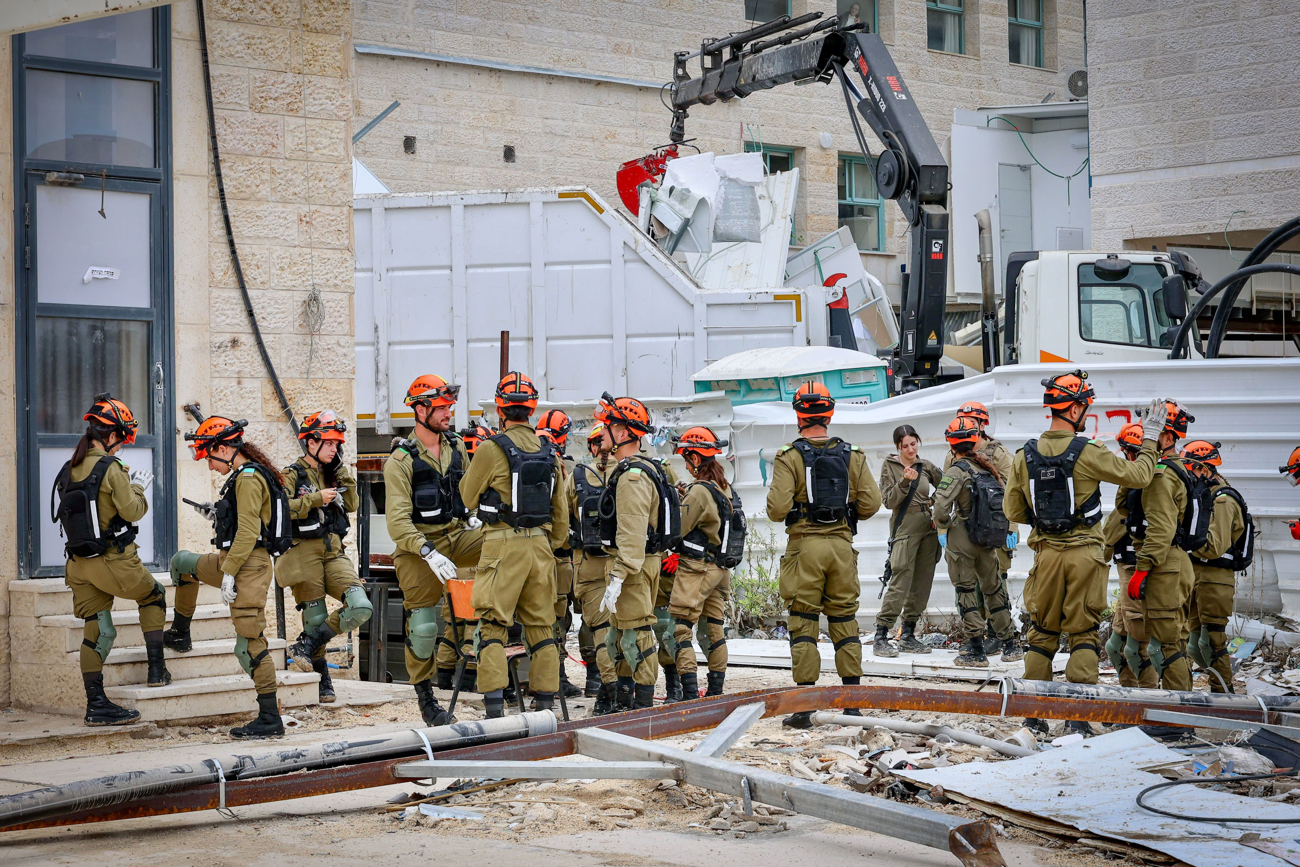 Four children injured following roof collapse in Beit Shemesh