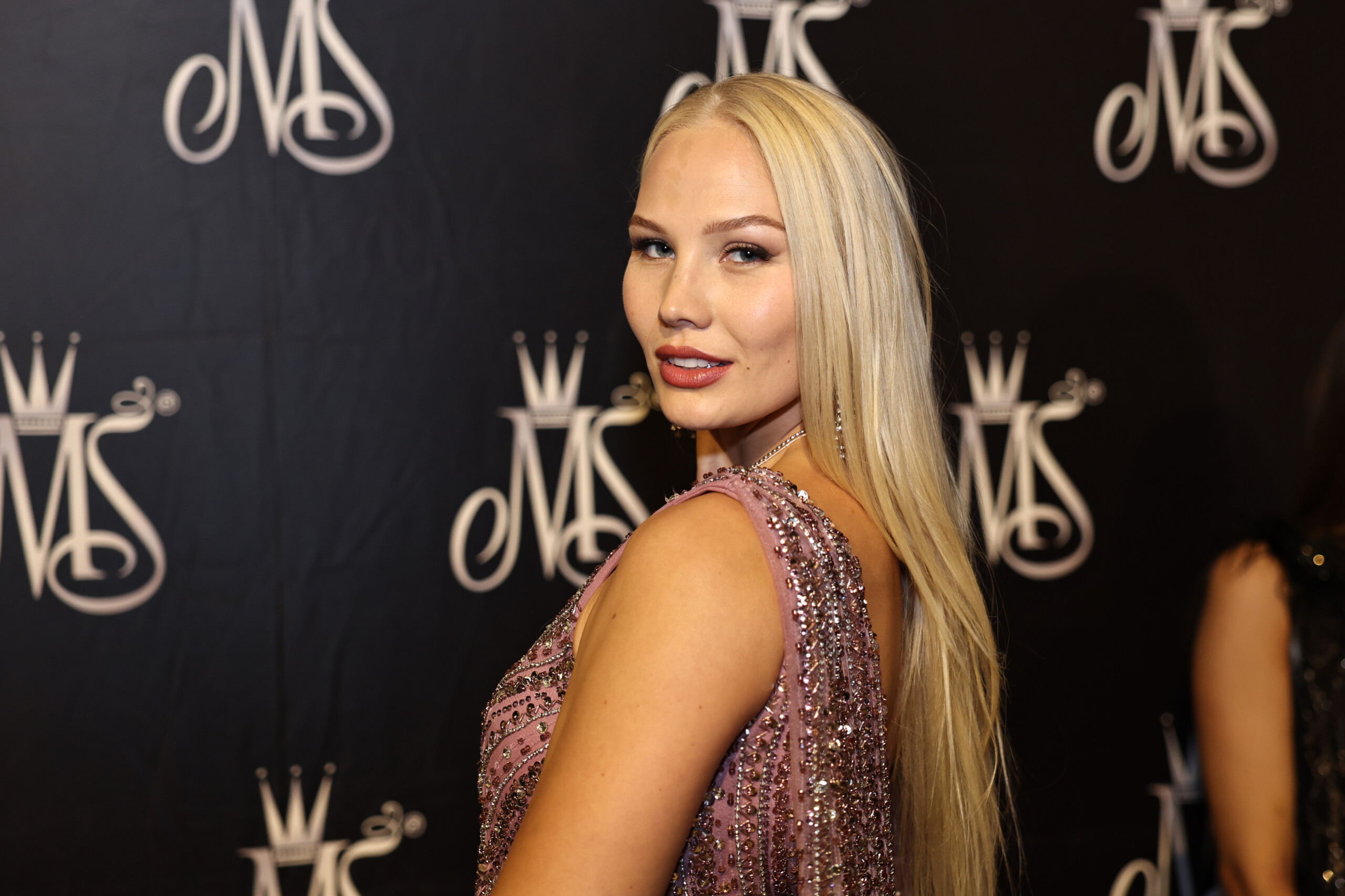 Seiska: Miss Suomi ja julkkismies viihtyvät yhdessä