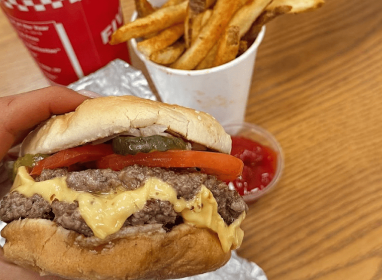 5 Restaurant Chains With the Best Burgers and Fries, According to Chefs