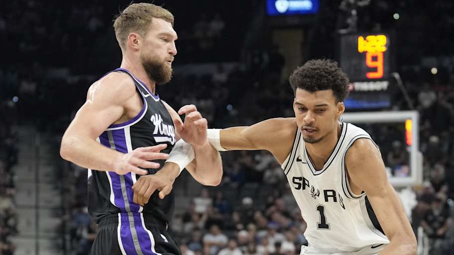 Kings vs. Spurs Injury Report Lists Victor Wembanyama, Domantas Sabonis
