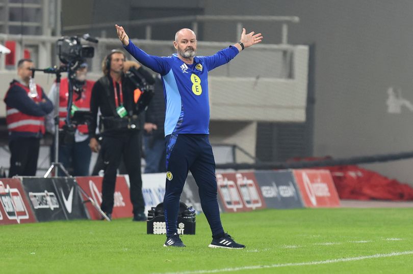 Steve Clarke in Tartan Army rallying cry as Scotland boss reveals 12 ...