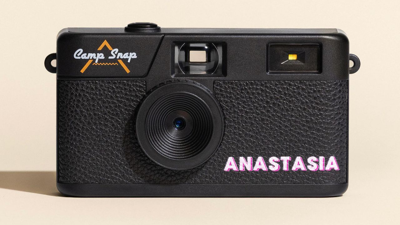 I’ve just found the cheap retro camera I’m gifting this year – a ...