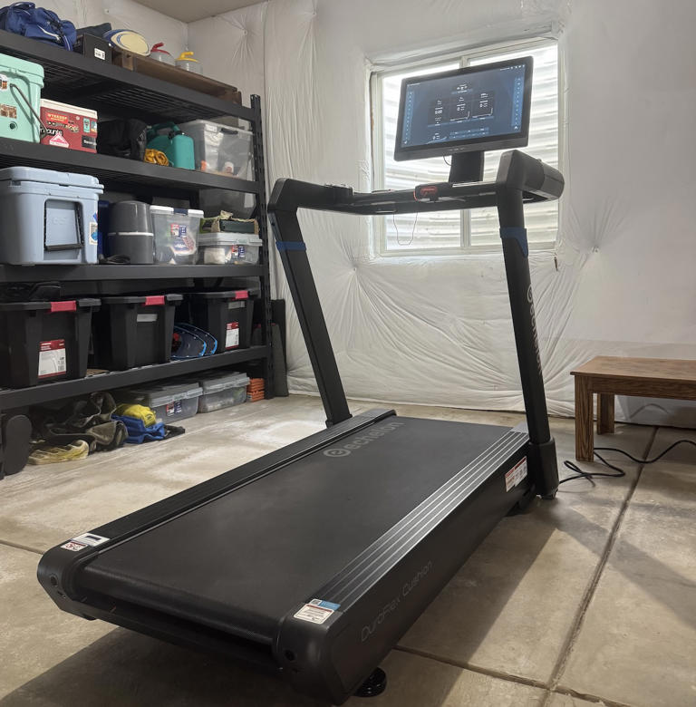 Echelon Stride-8s Treadmill Review: Pros, Cons and Who Should Buy It