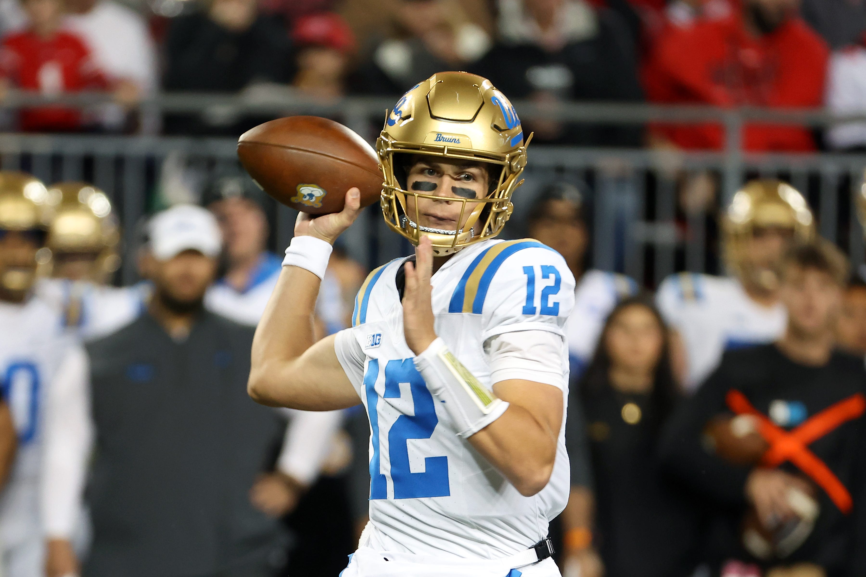 UCLA backup QB Luke Duncan gets elite education from Ohio State's defense