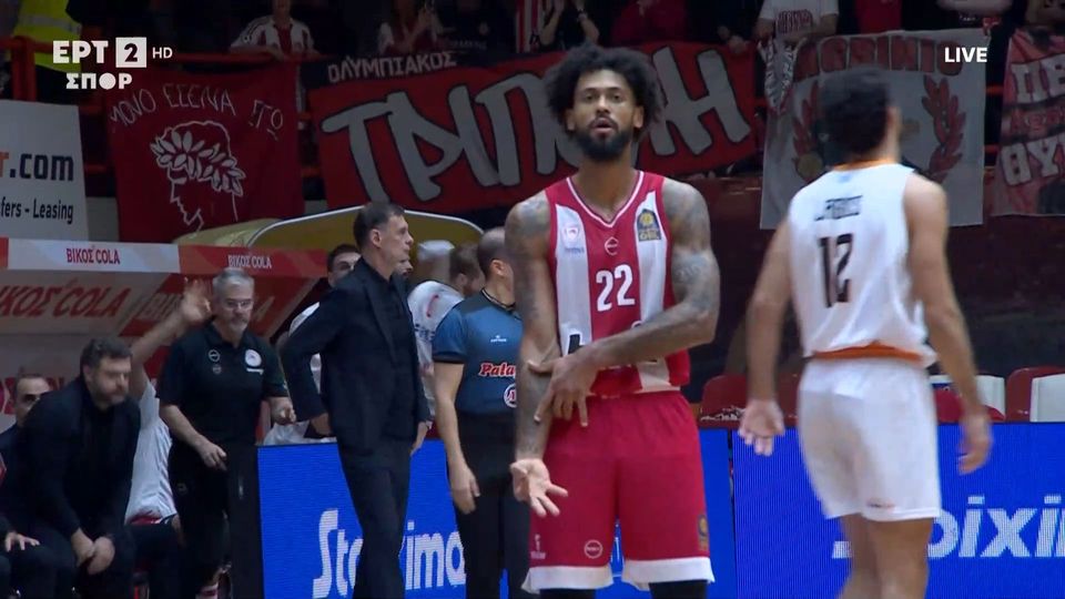 Με buzzer-beater τρίποντο στο φινάλε της πρώτης περιόδου ο Ντόρσεϊ ...