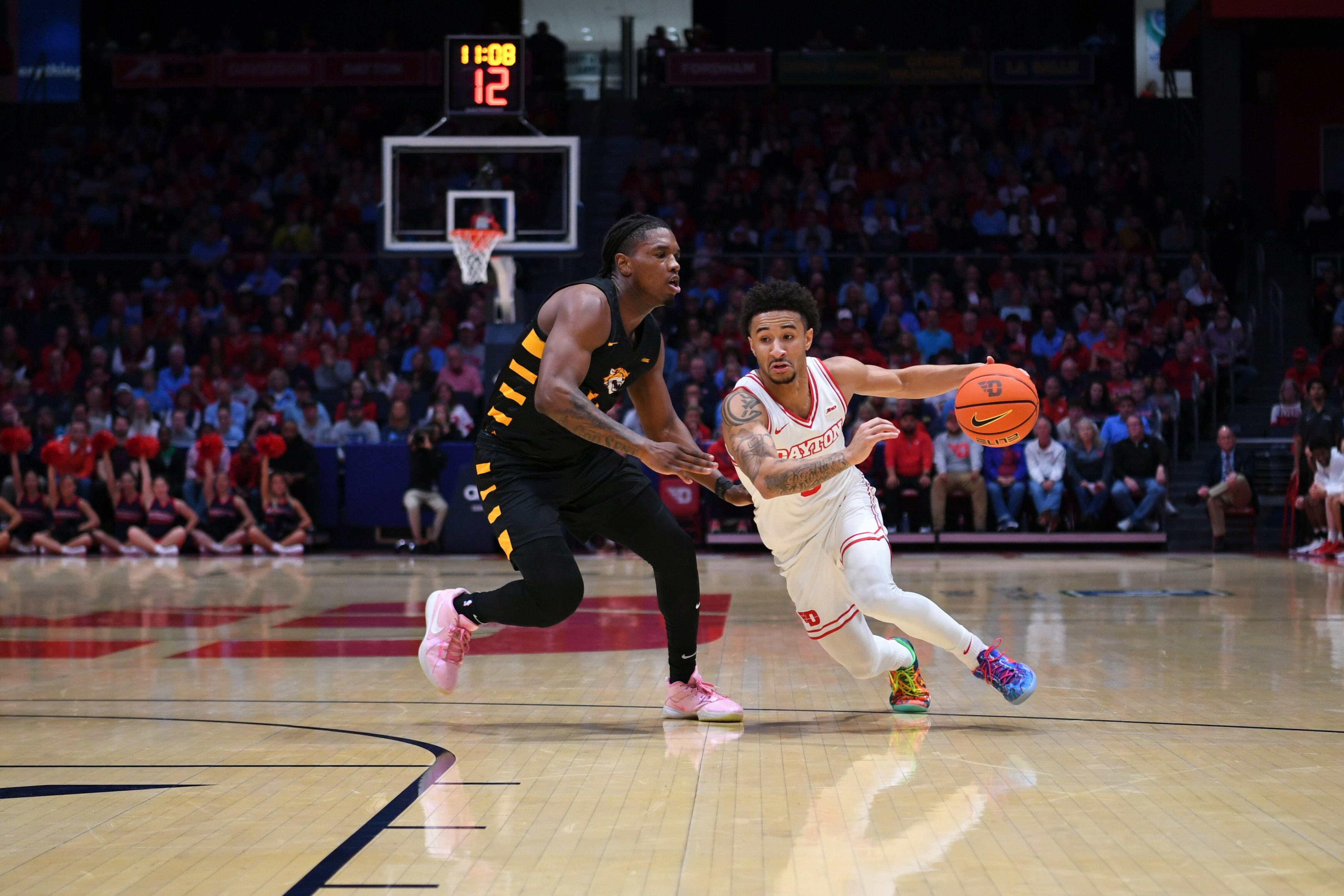 5 players score in double figures as Dayton beats Bethune-Cookman