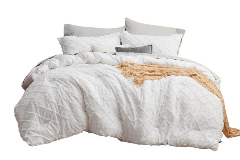 Wayfair dropped 15,000+ end-of-year closeout deals, and I scoured them ...