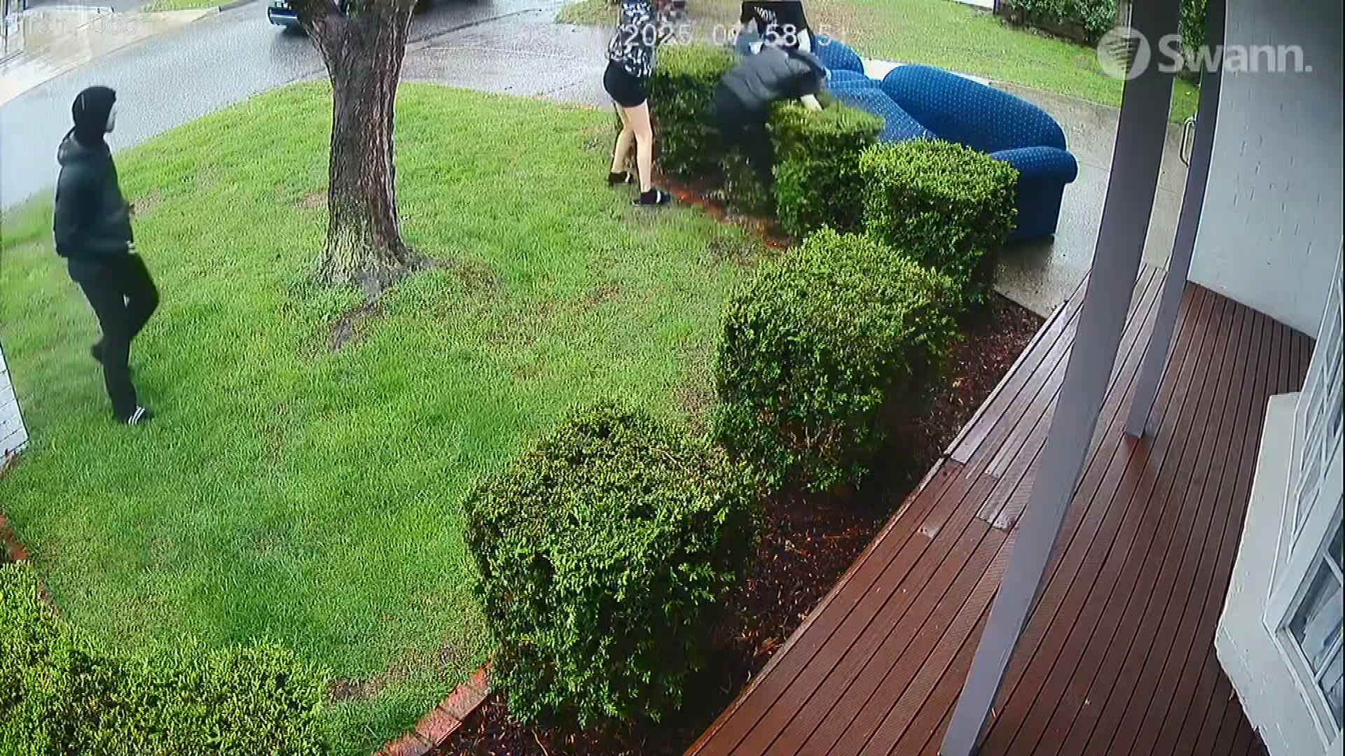 Boy, 14, on bail allegedly stabs 19-year-old on quiet Melbourne street