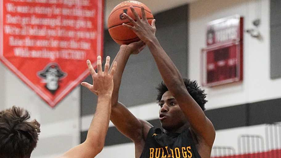 Yusef Gray Jr. Is a Continuation in New Recruiting Pipeline for Iowa ...
