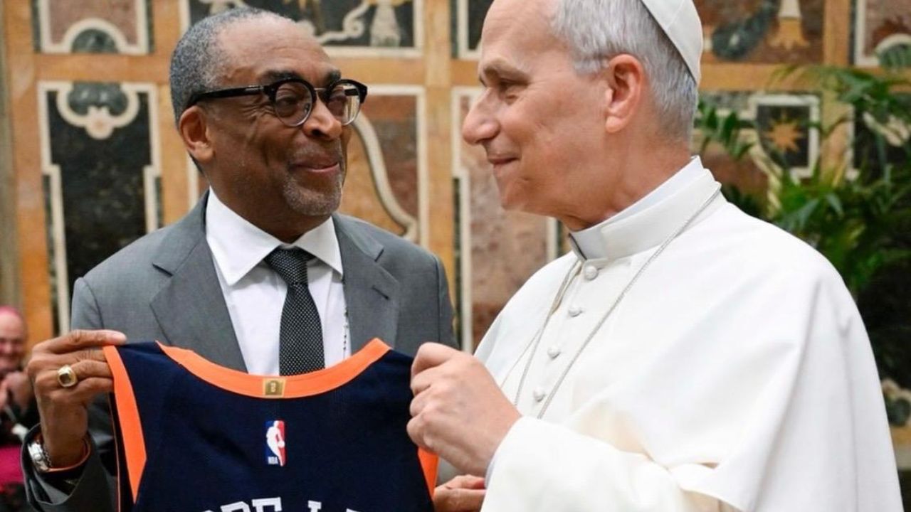 Spike Lee Surprises Pope Leo XIV With Custom Knicks Jersey During ...