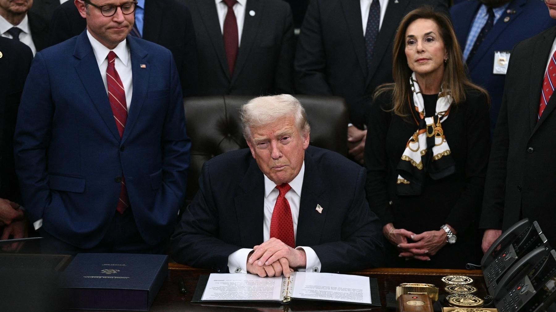 La tasa de desaprobación de Trump alcanza nuevos máximos