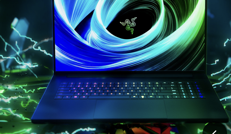 Razer Blade 18 (2025): Brutalt kraftpaket i bärbart format – men inte ...