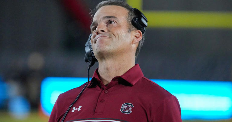 Shane Beamer doubles down on halftime comment that he expected to lead ...